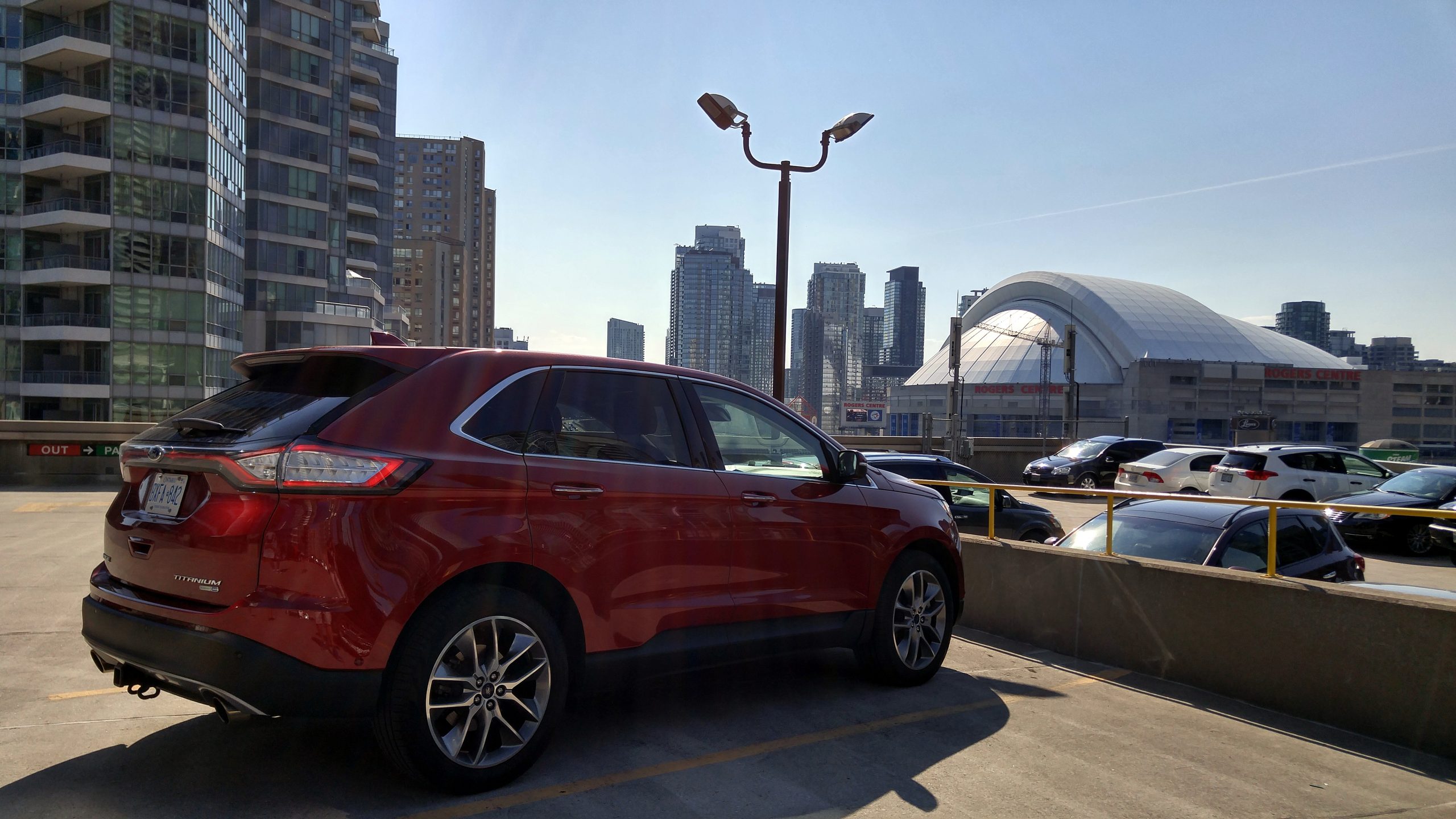 Cruising Around In The Brand New 2016 Ford Edge